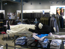 Scenes From a Mall – Texas Monthly