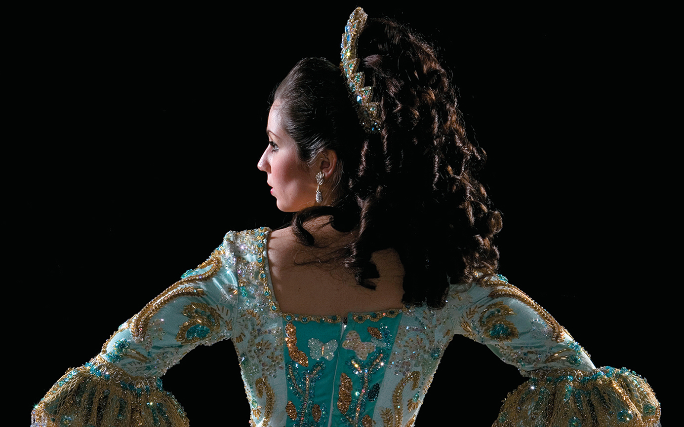 “Beldades” of the Ball – Texas Monthly