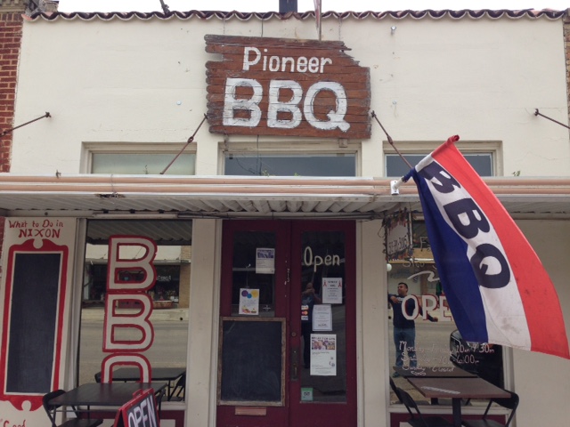 Pioneer BBQ – Texas Monthly
