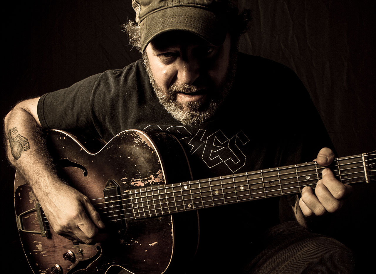 Scott H. Biram Sets Aside the Whiskey for ‘Red Wine’ – Texas Monthly
