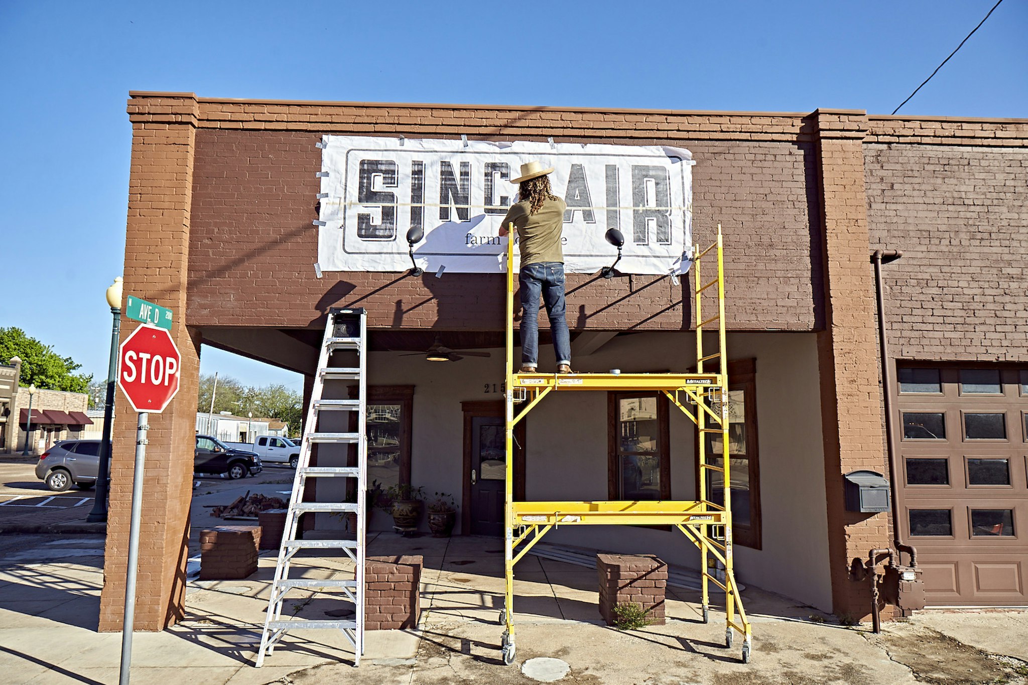 A Sign Painter's Tour of Texas – Texas Monthly