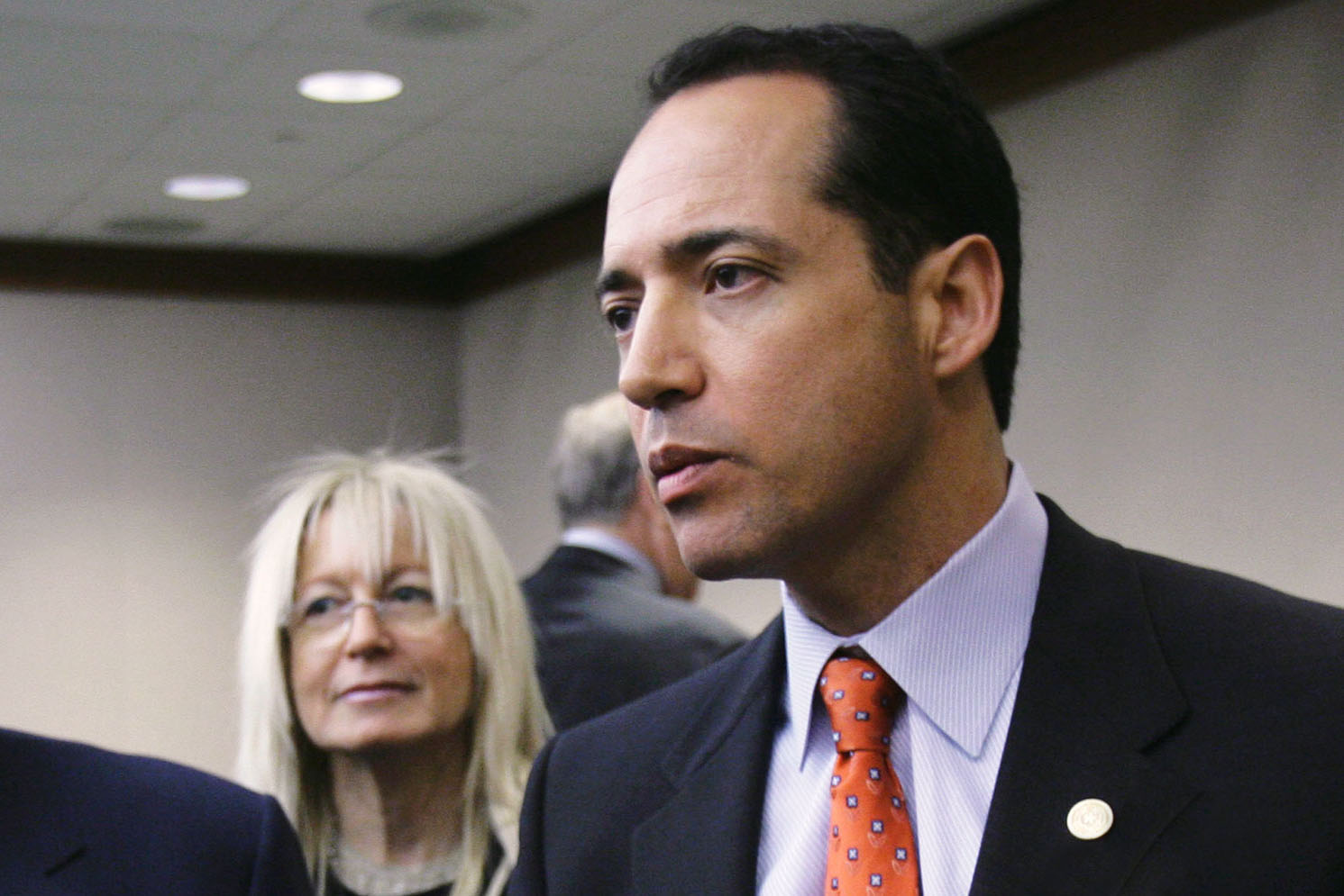 Menéndez: Does Texas Still Need to Spend $800 Million on Border ...