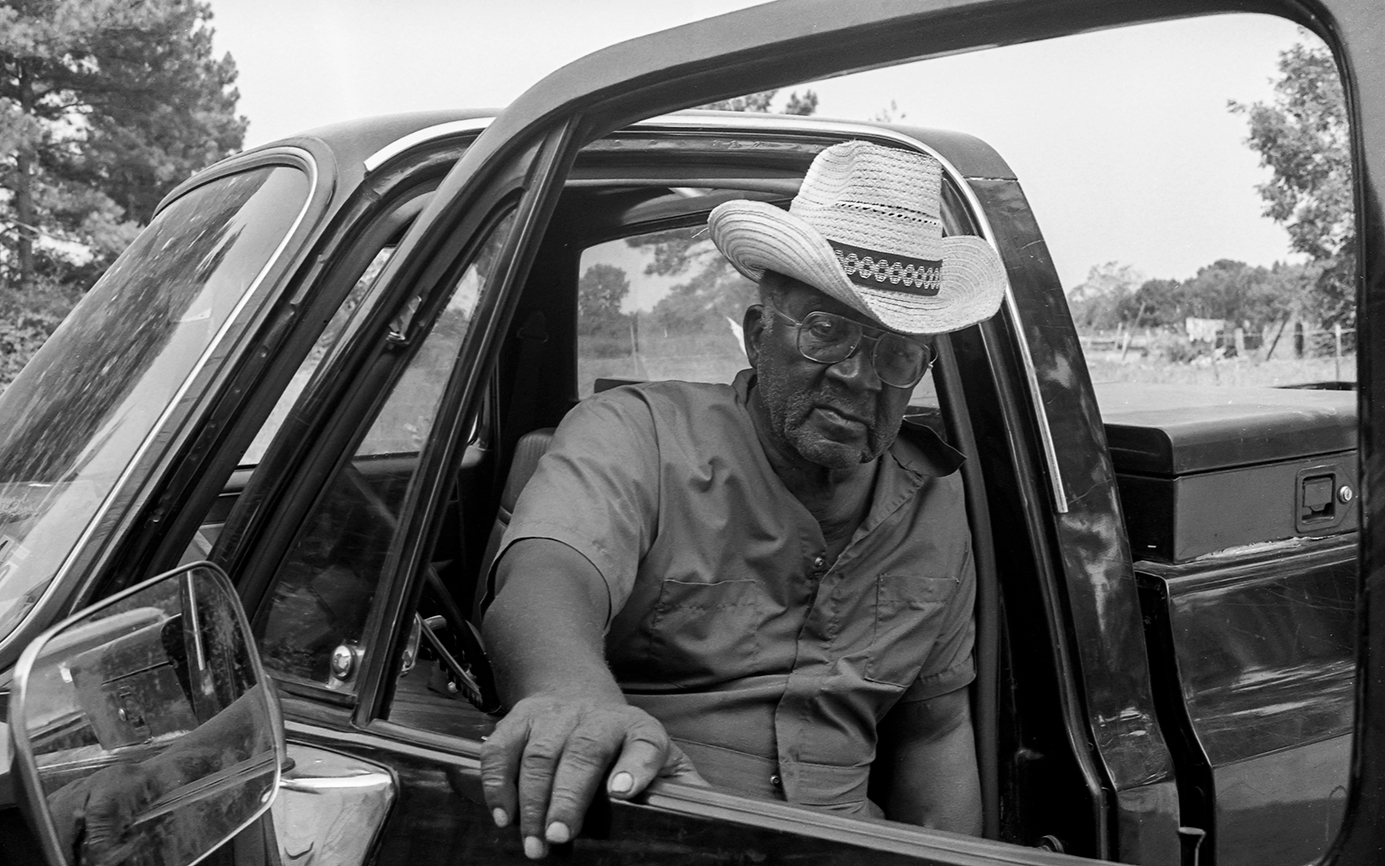 Telling the Story of a Texas Freedom Colony Through Decades of Photos ...