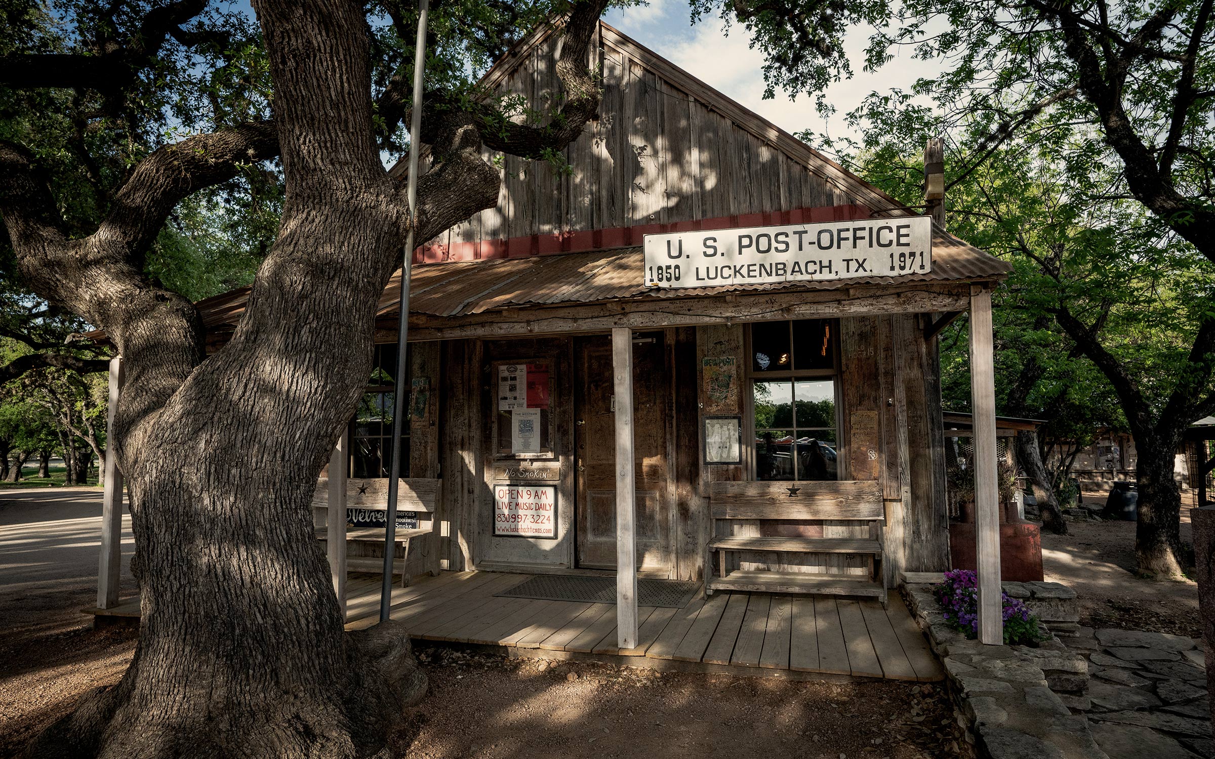 Lucken Back – Texas Monthly