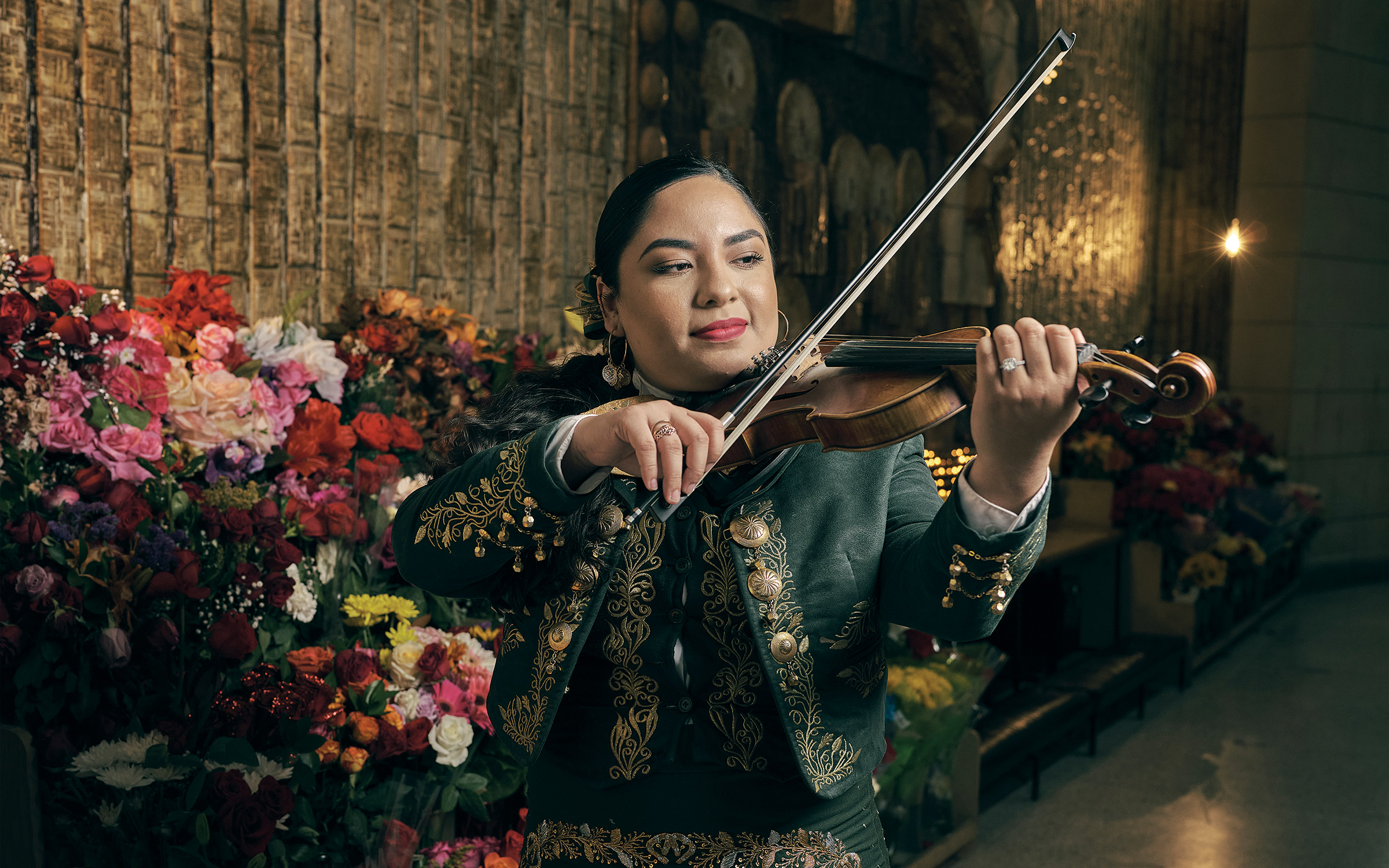 A Mariachi Choir in San Juan Has Drawn Faithful Fans for 35 Years ...