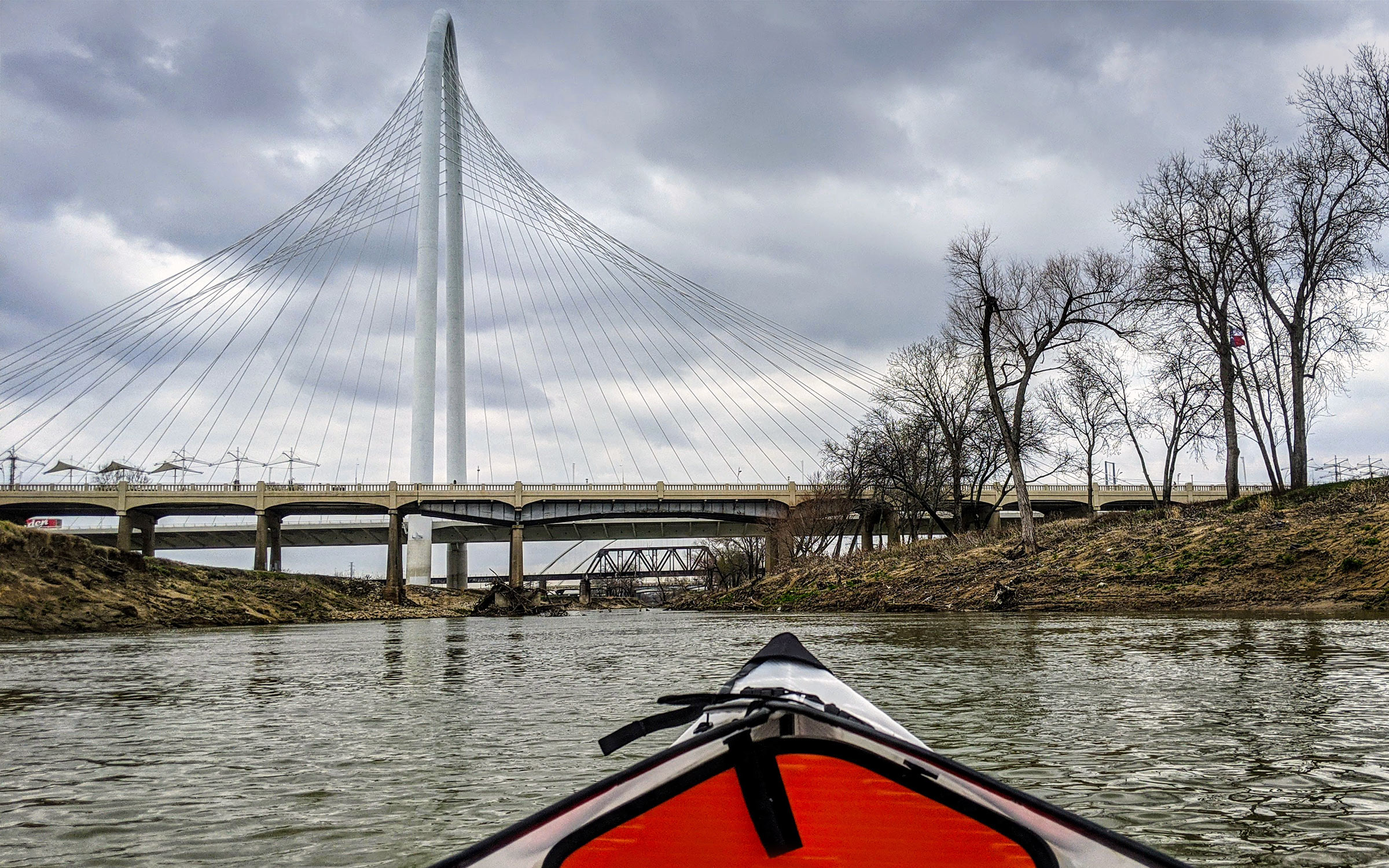The Implausible Experience of Kayaking the Trinity River in Downtown ...