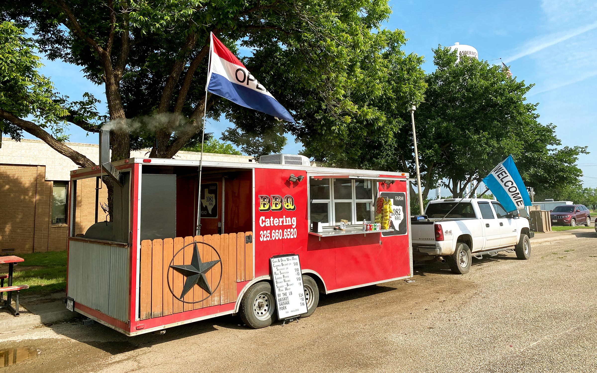 Catch This Roving Barbecue Trailer If You Can – Texas Monthly