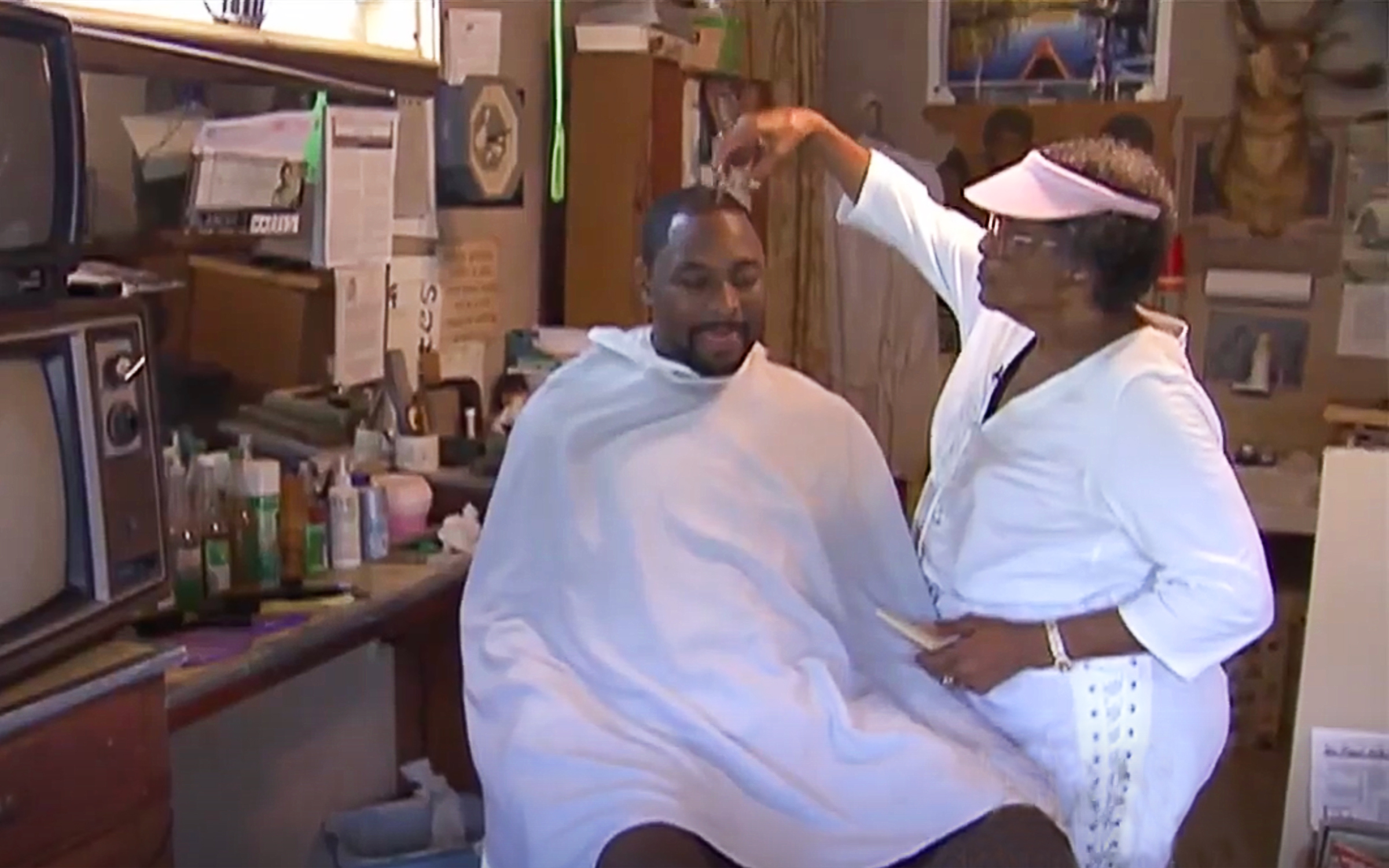 Mineola Was Home to the Oldest Female Barber in Texas – Texas Monthly