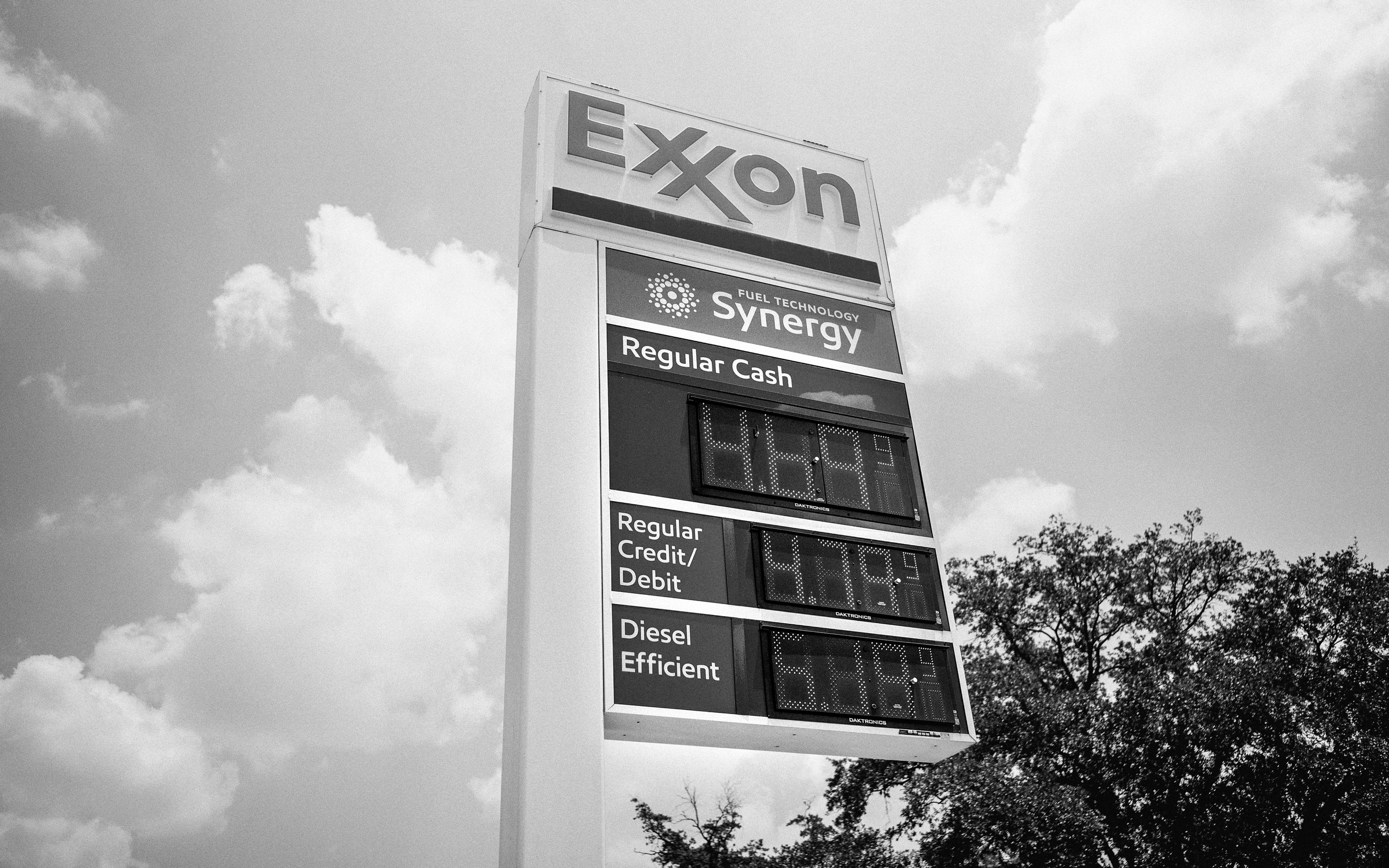 ExxonMobil Makes Godlike Profits, but Mortal Challenges Remain – Texas ...