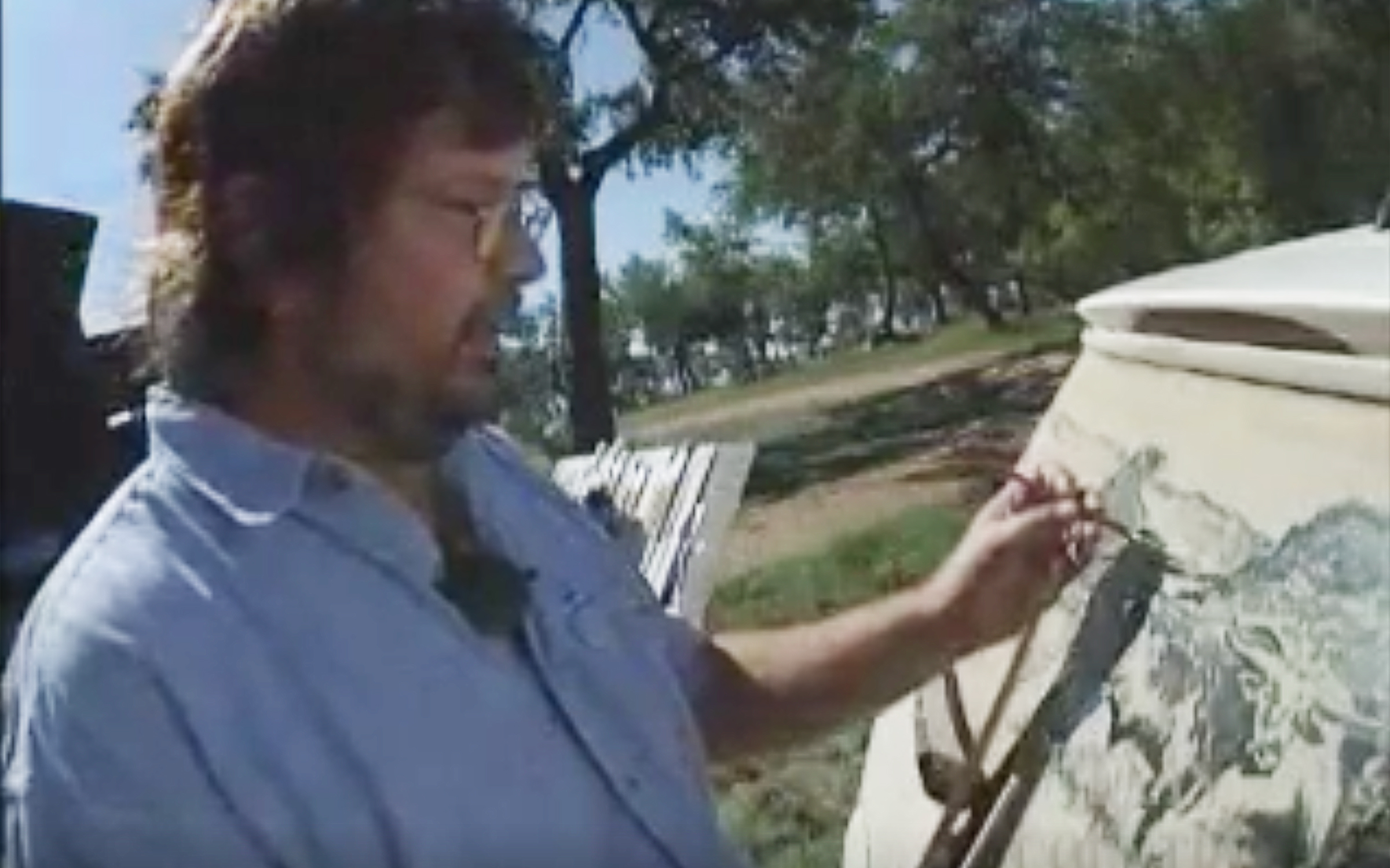 The Texas Artist Who Turns Dirty Cars Into Intricate Art – Texas Monthly