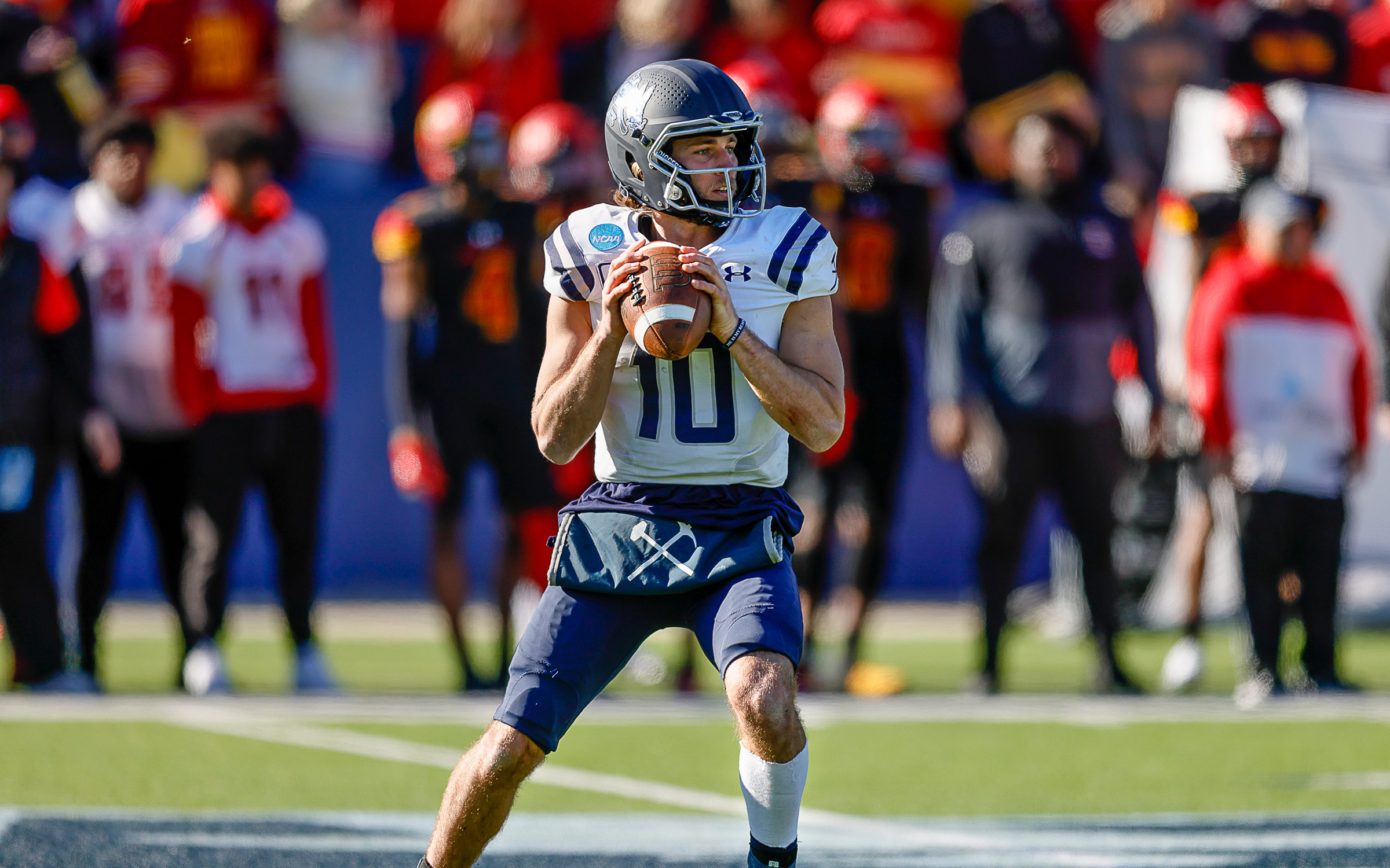 The Too-Small Texas Quarterback Who Broke Big Records